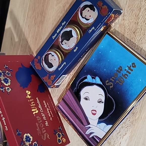 besame | Makeup | Besame Disney Snow White Eyeshadow Lip Balm Set Of 2 ...